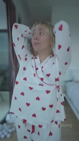 Makima cosplay by Alice Bong | Scrolller