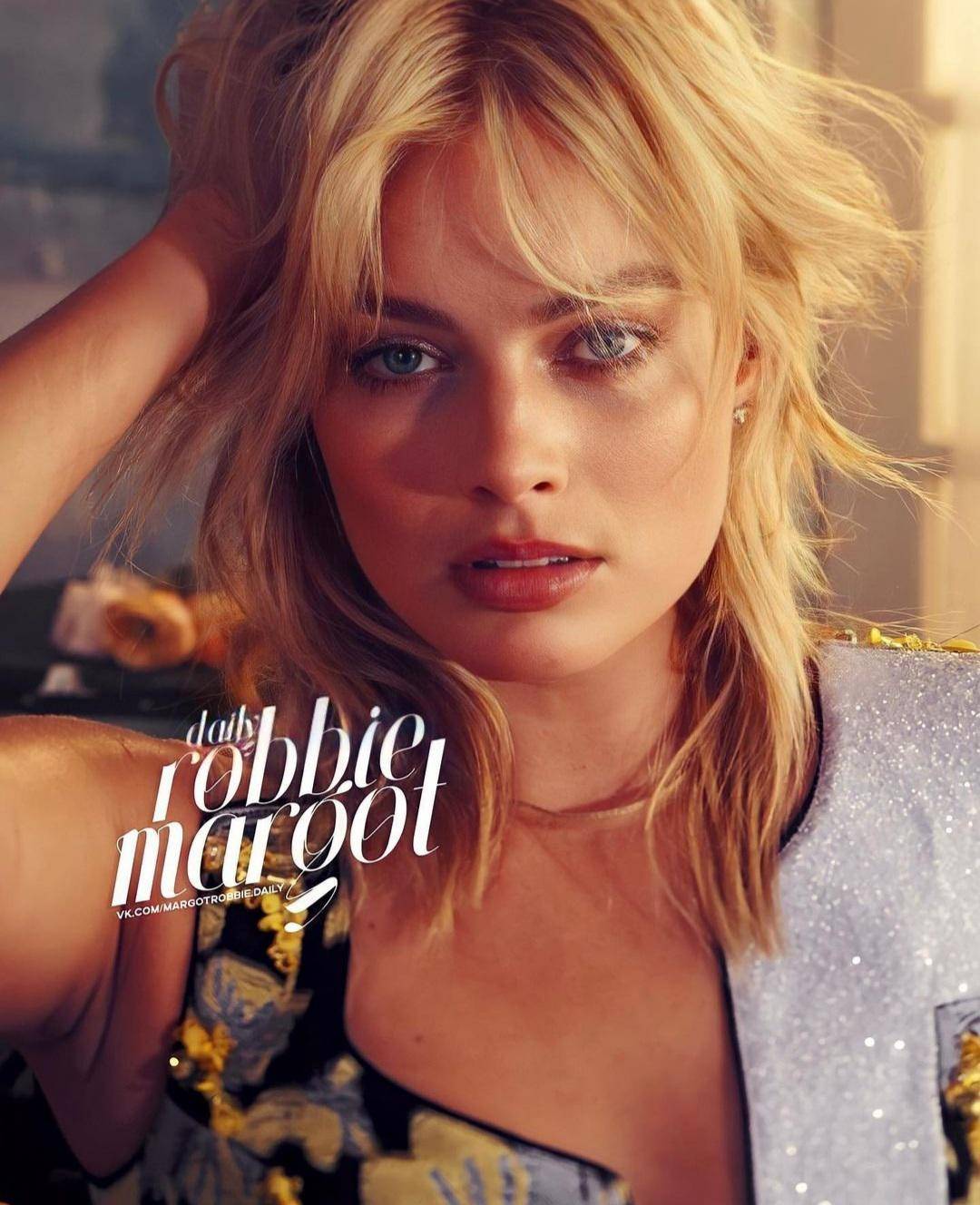 Margot Robbie | Scrolller