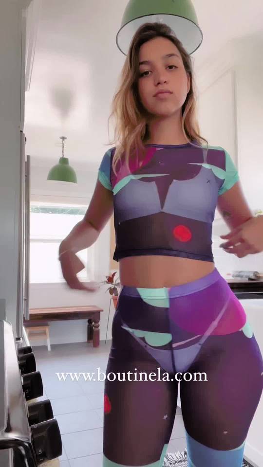 Mika's body is insane | Scrolller