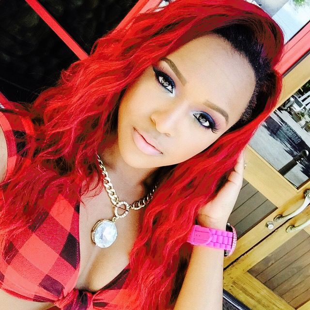 Model-esque | Scrolller