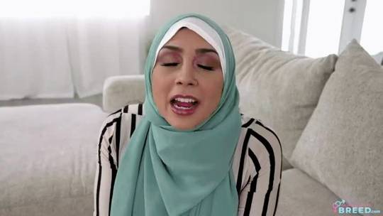 Mom Wants To Breed - Lilly Hall - Hijab Hunter | Scrolller