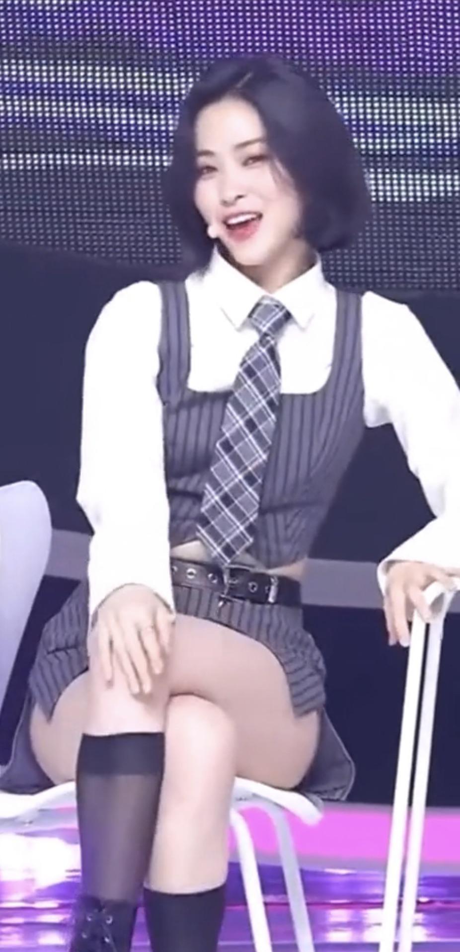 Mommy Ryujin | Scrolller