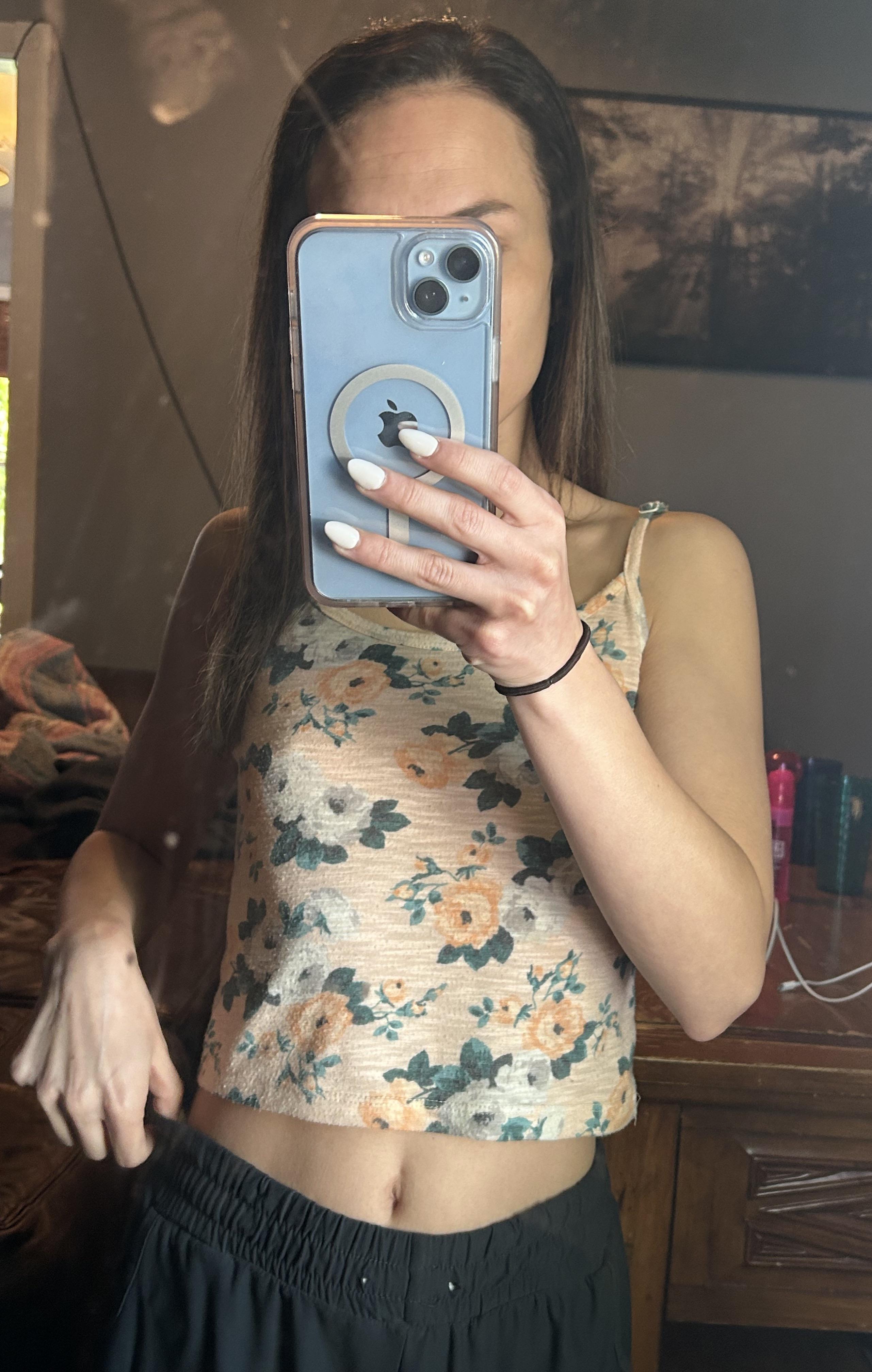 My bellybutton is also out on display | Scrolller