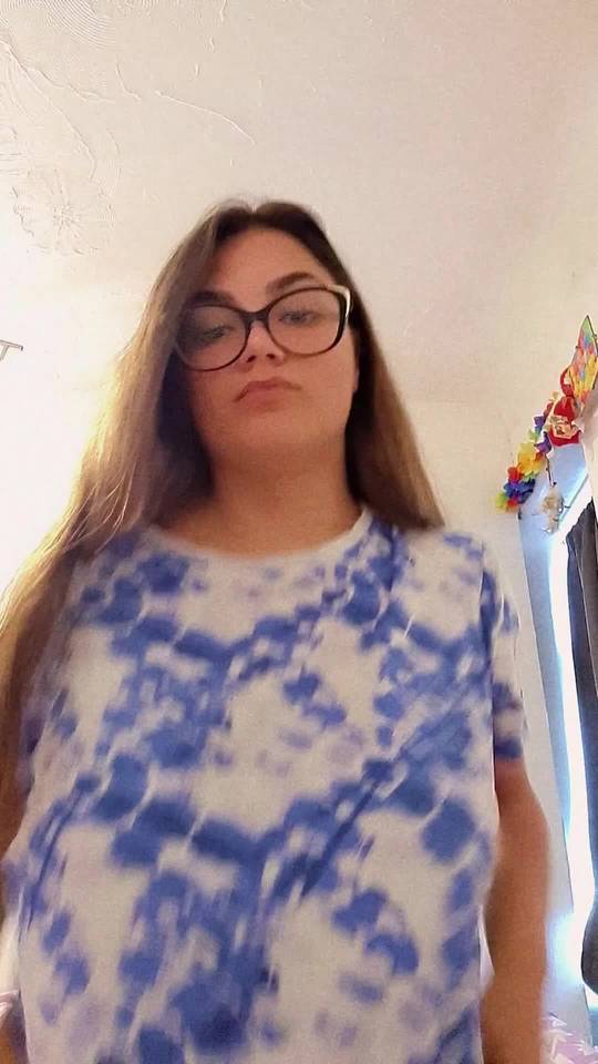 My boobs are trying to escape again | Scrolller