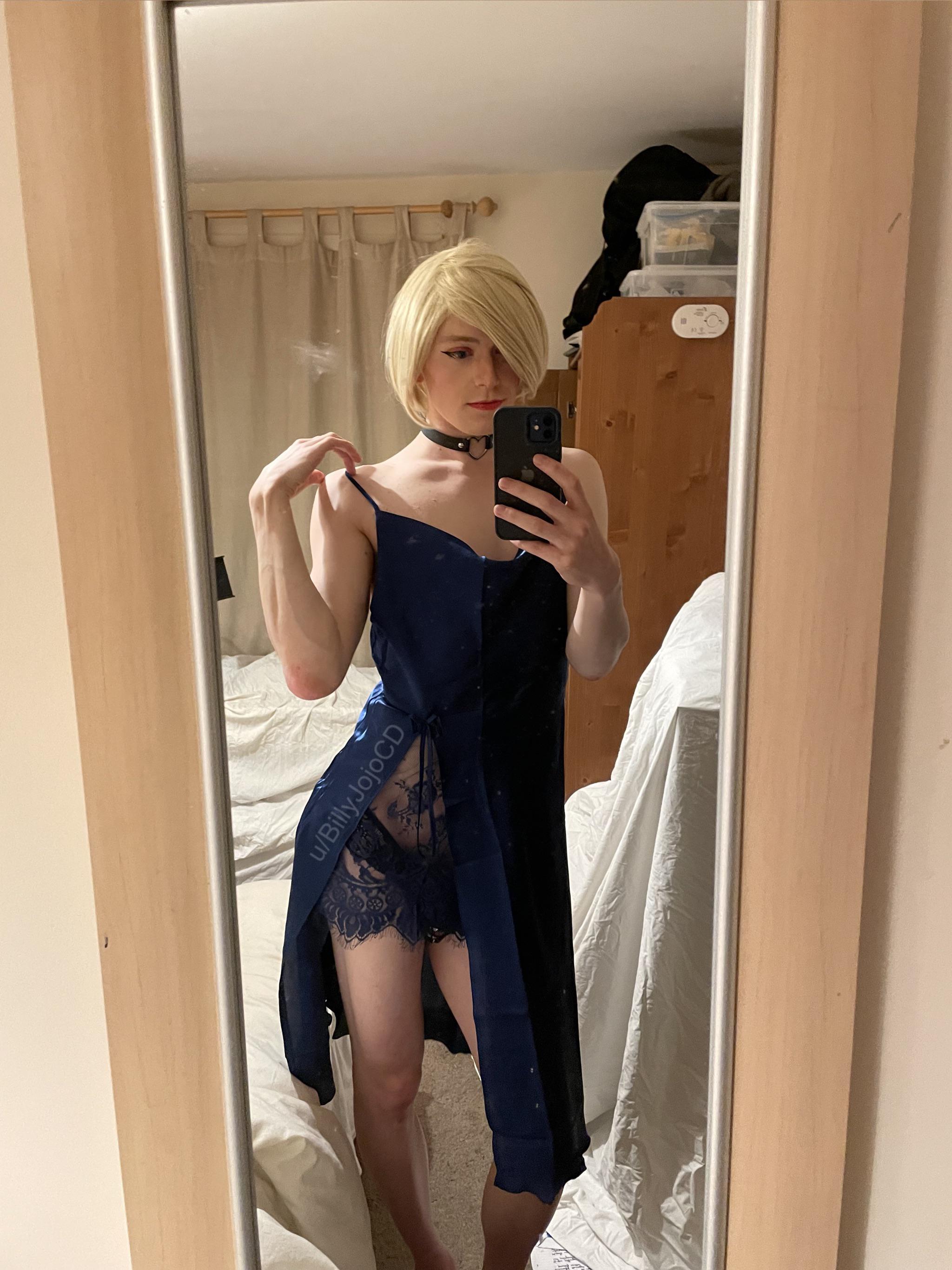 Strip me down Daddy 😘 | Scrolller