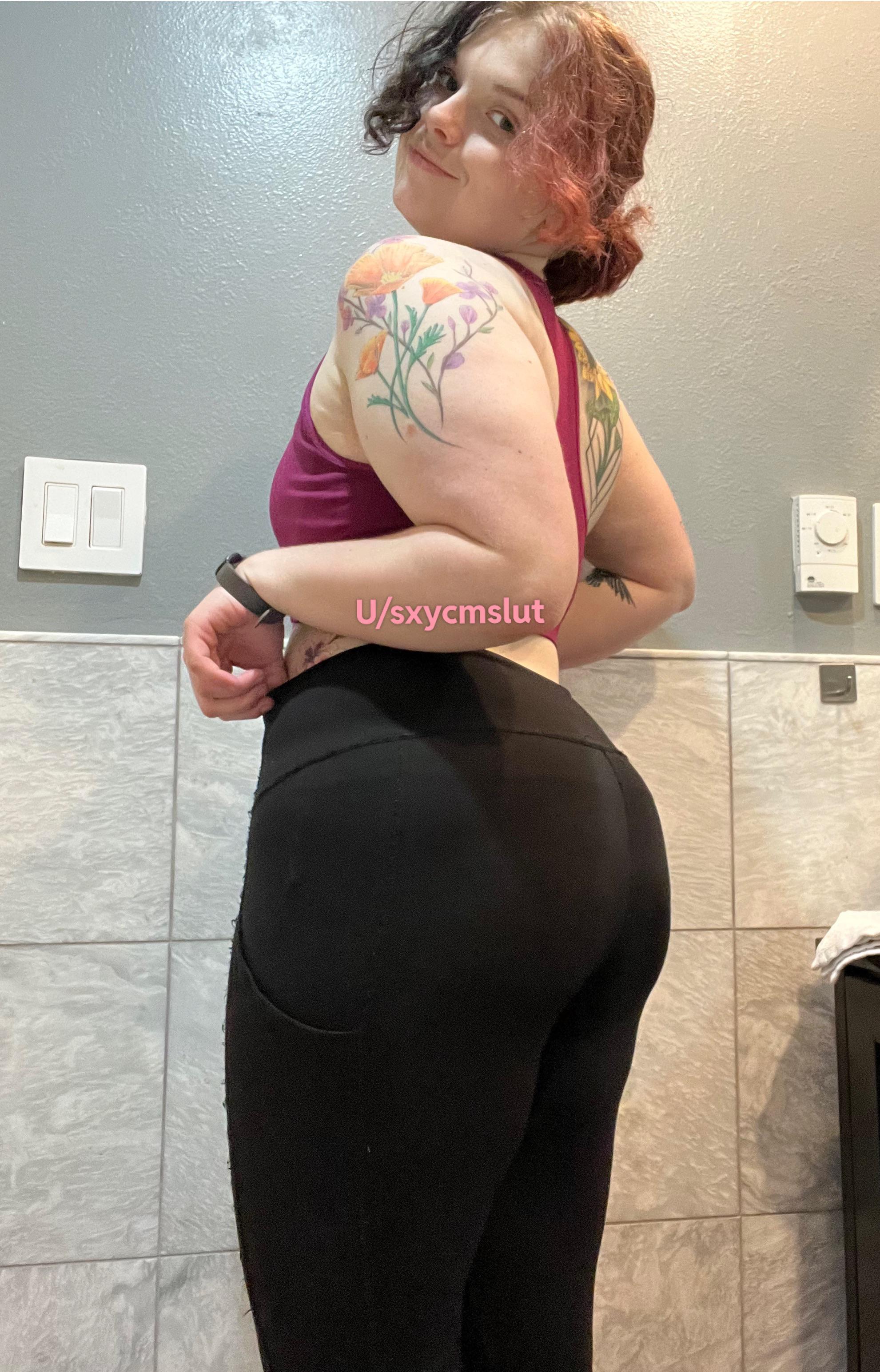 Grab my by my waist | Scrolller