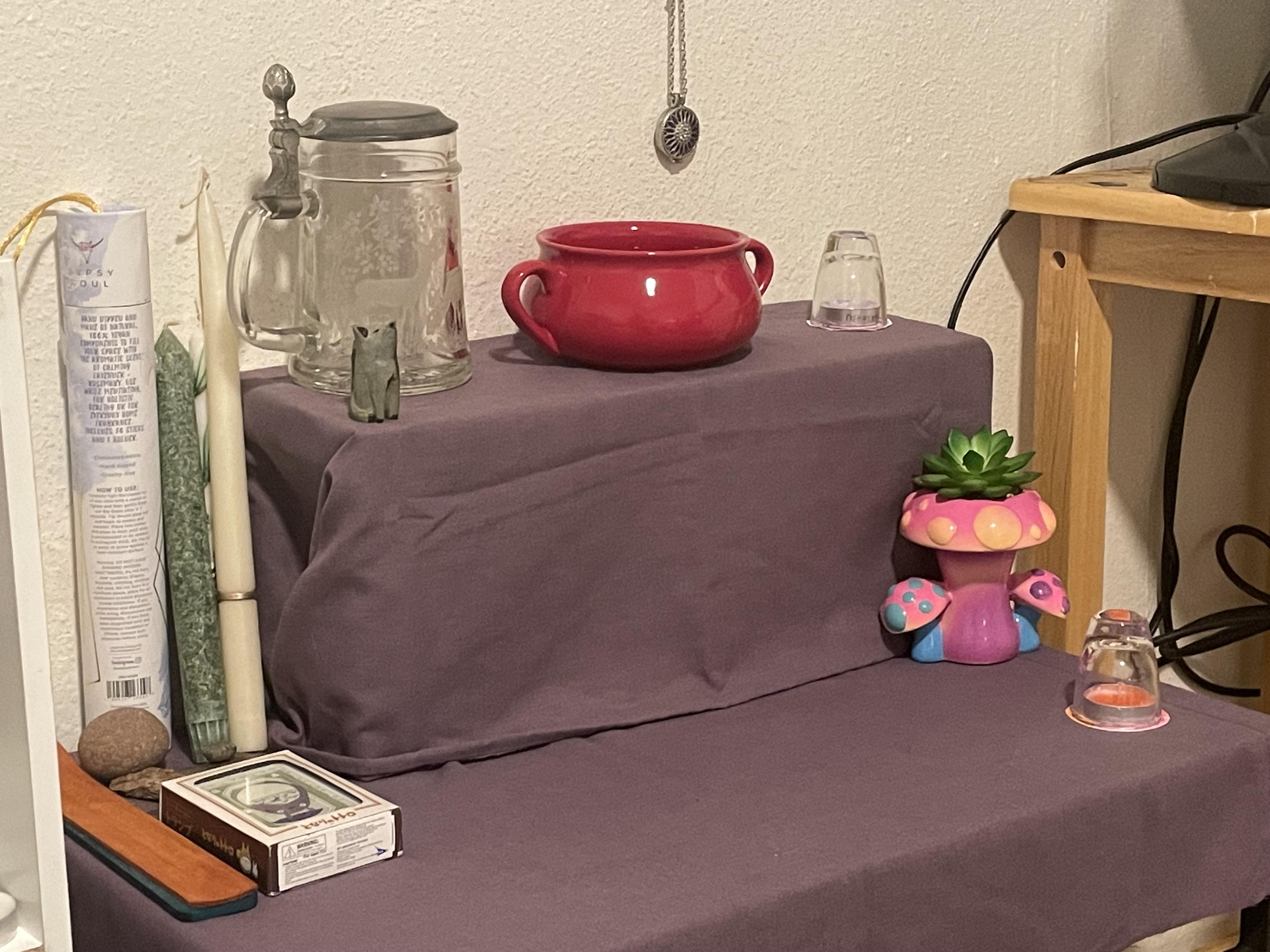 My first altar :) | Scrolller