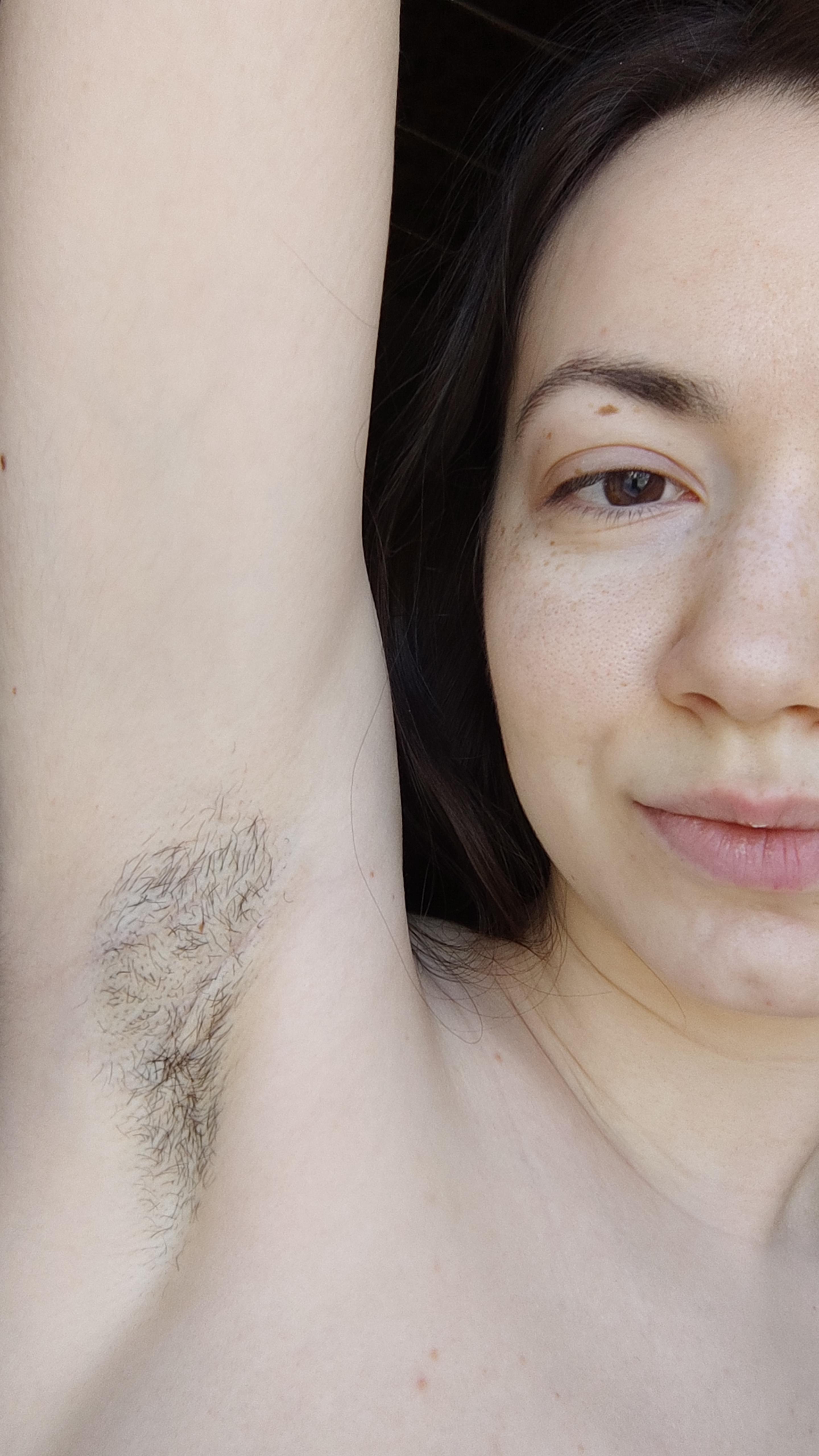 my hairy armpits look so funny :) | Scrolller