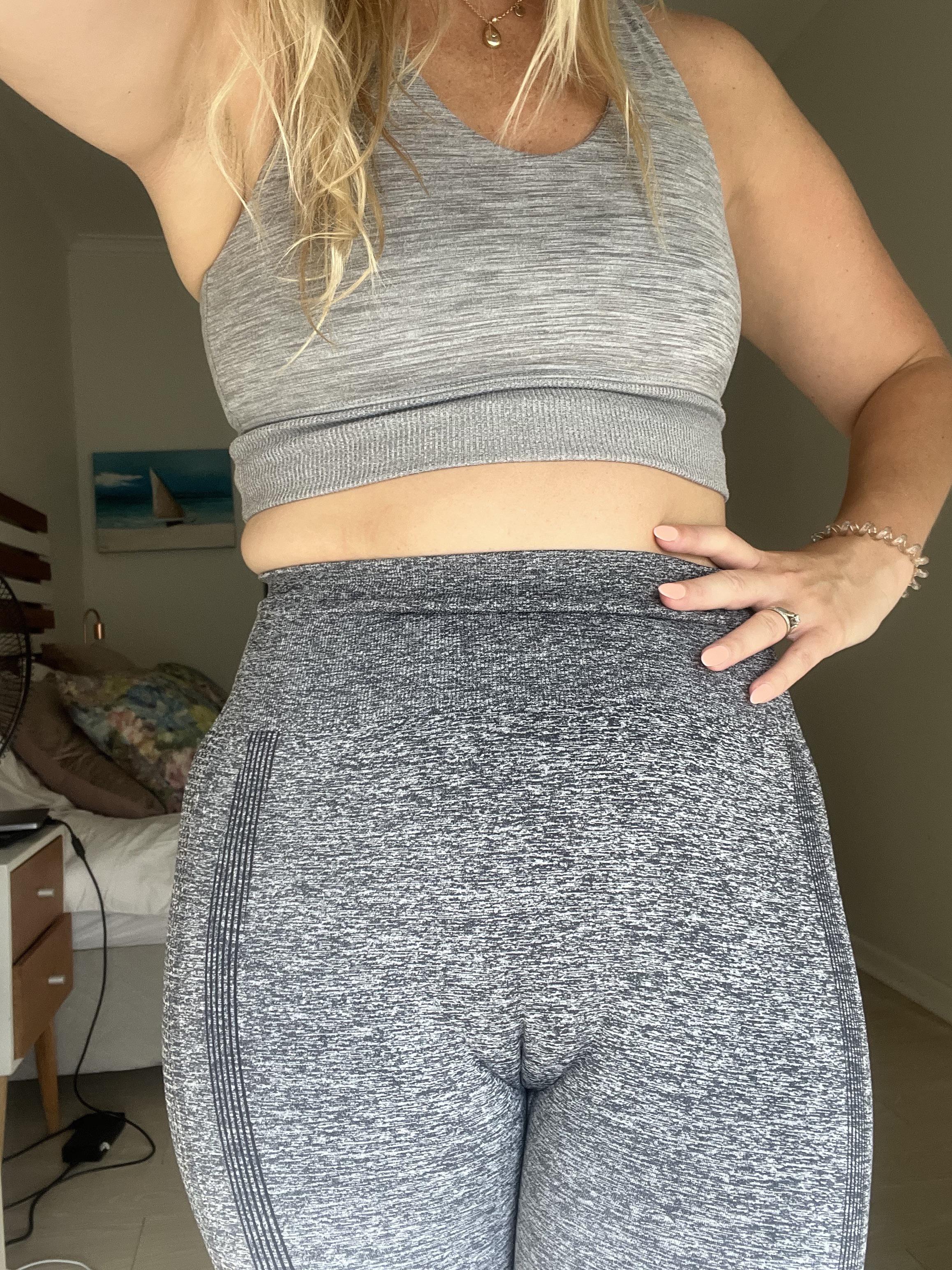 My little camel toe | Scrolller