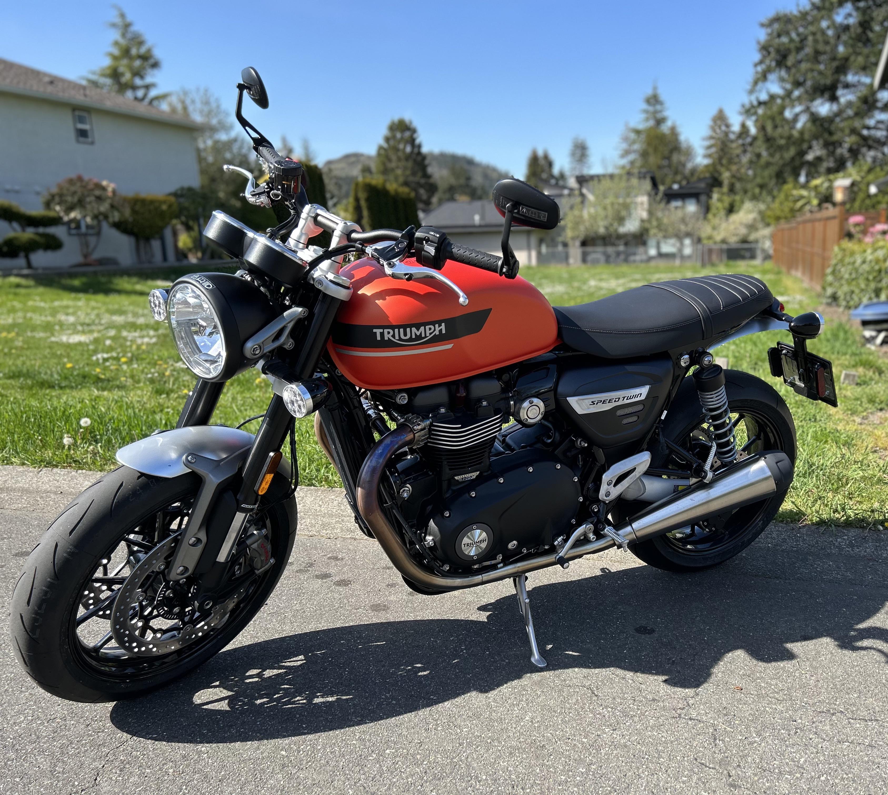 [New Bike] 2023 Speed Twin 1200. Happy to join the Triumph family. | Scrolller