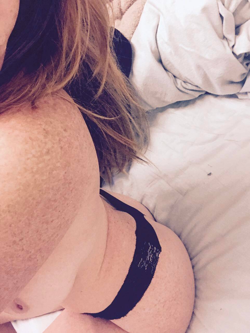 Night 😘 (40) (F) (NSFW) (OC) | Scrolller