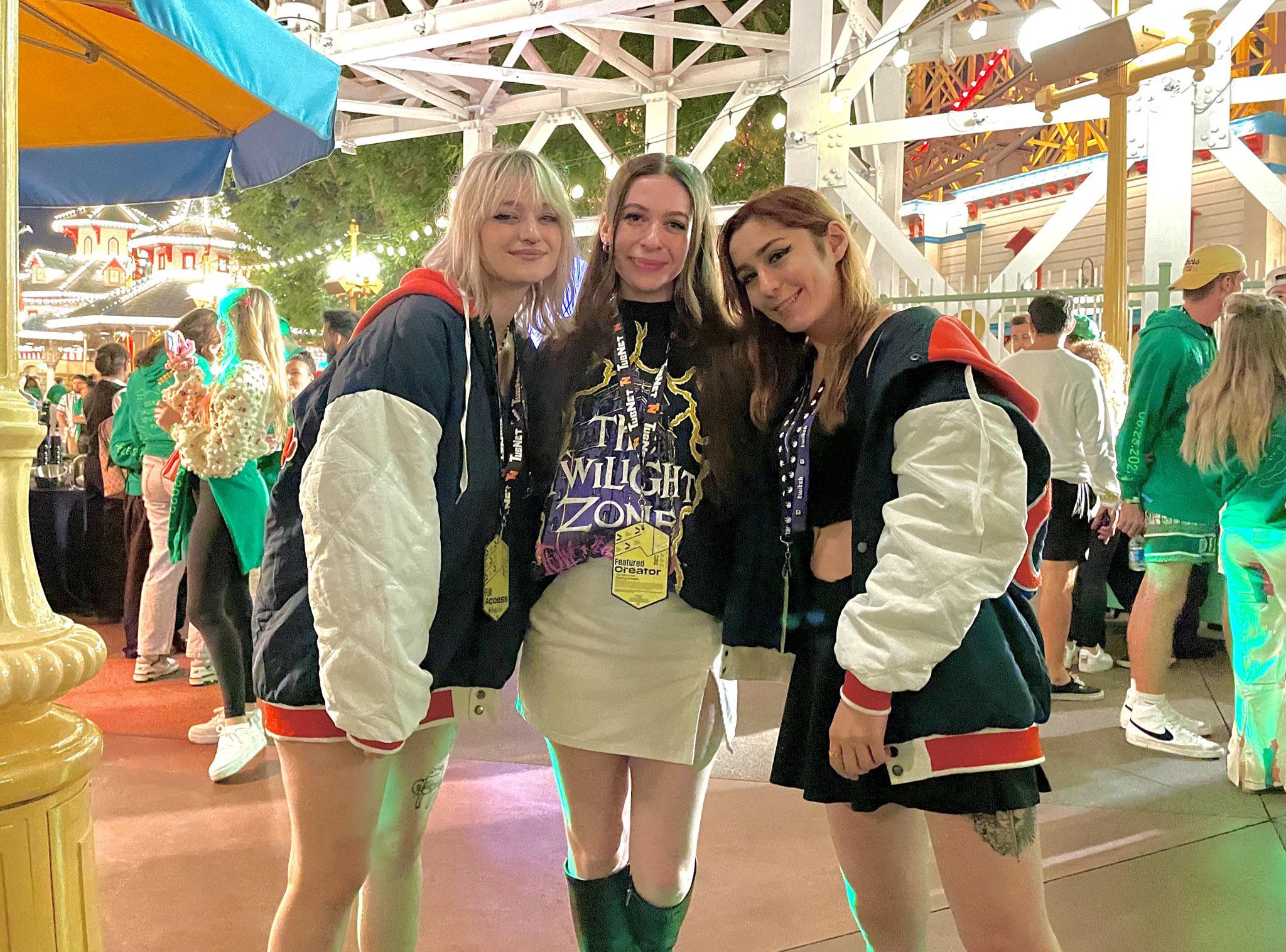 Niki, Hannah and Puffy Meetup | Scrolller