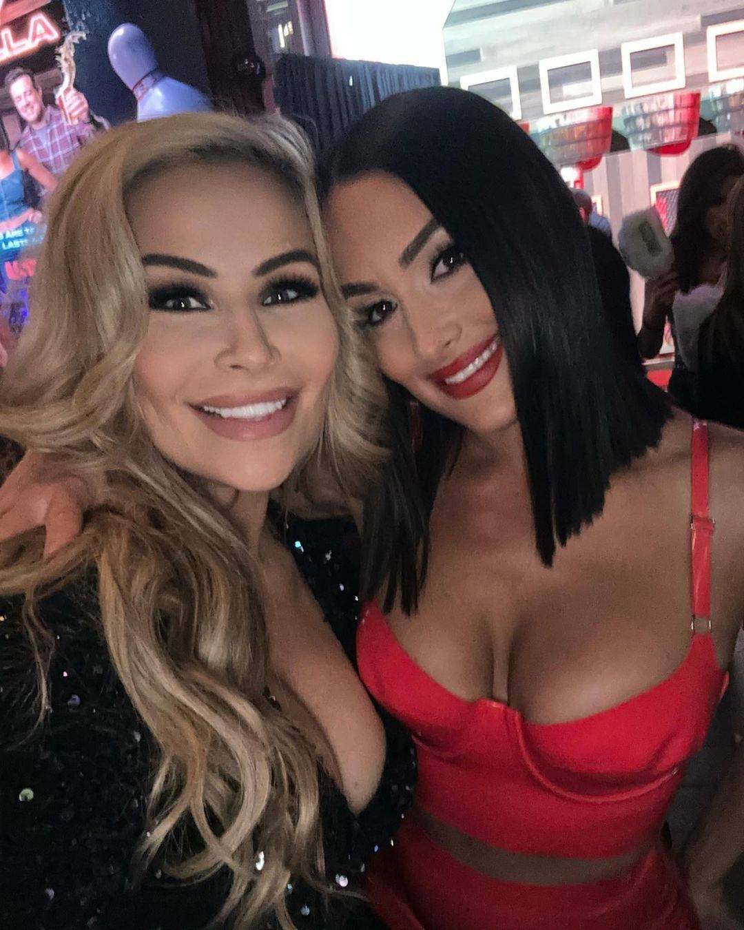 Nikki and Nattie make a great pair | Scrolller