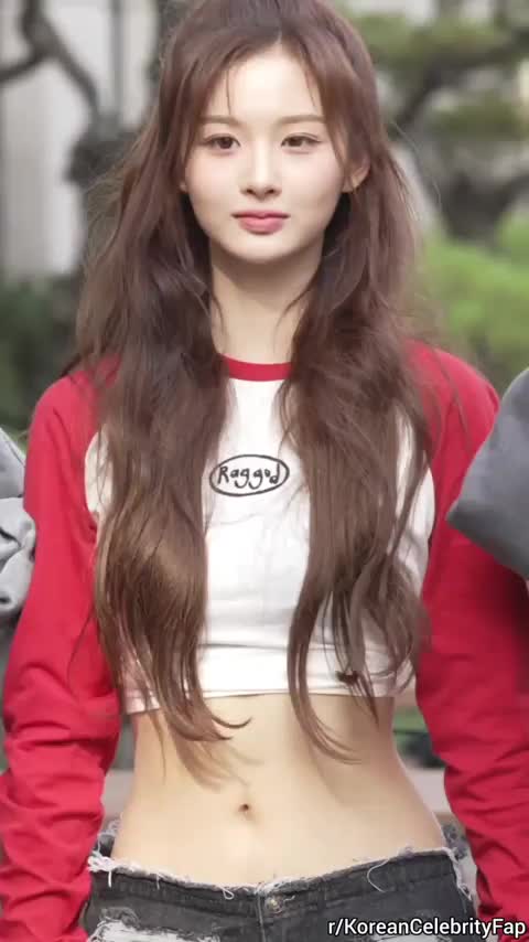 Nmixx Sullyoon Belly Button and More...! | Scrolller