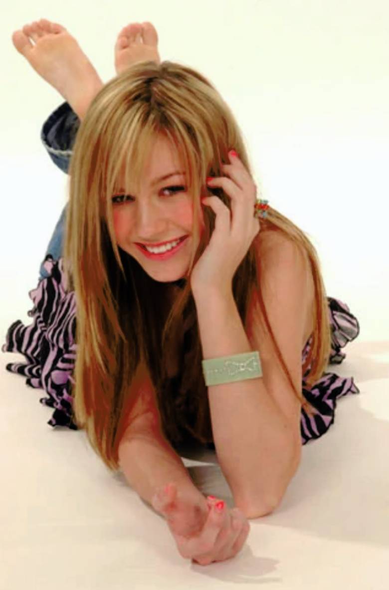 Oh dear. Lost my shoes again 😹 😹 | Scrolller