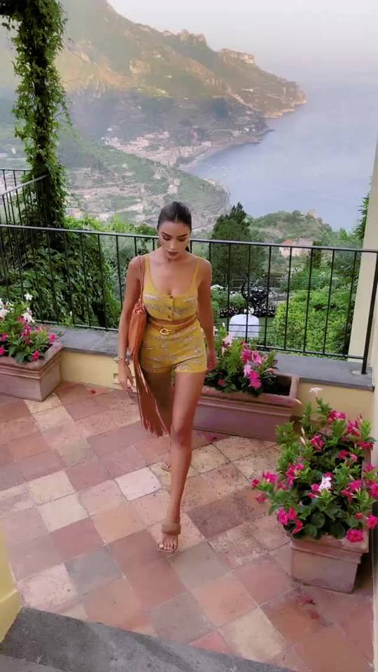 Olivia Culpo | Scrolller