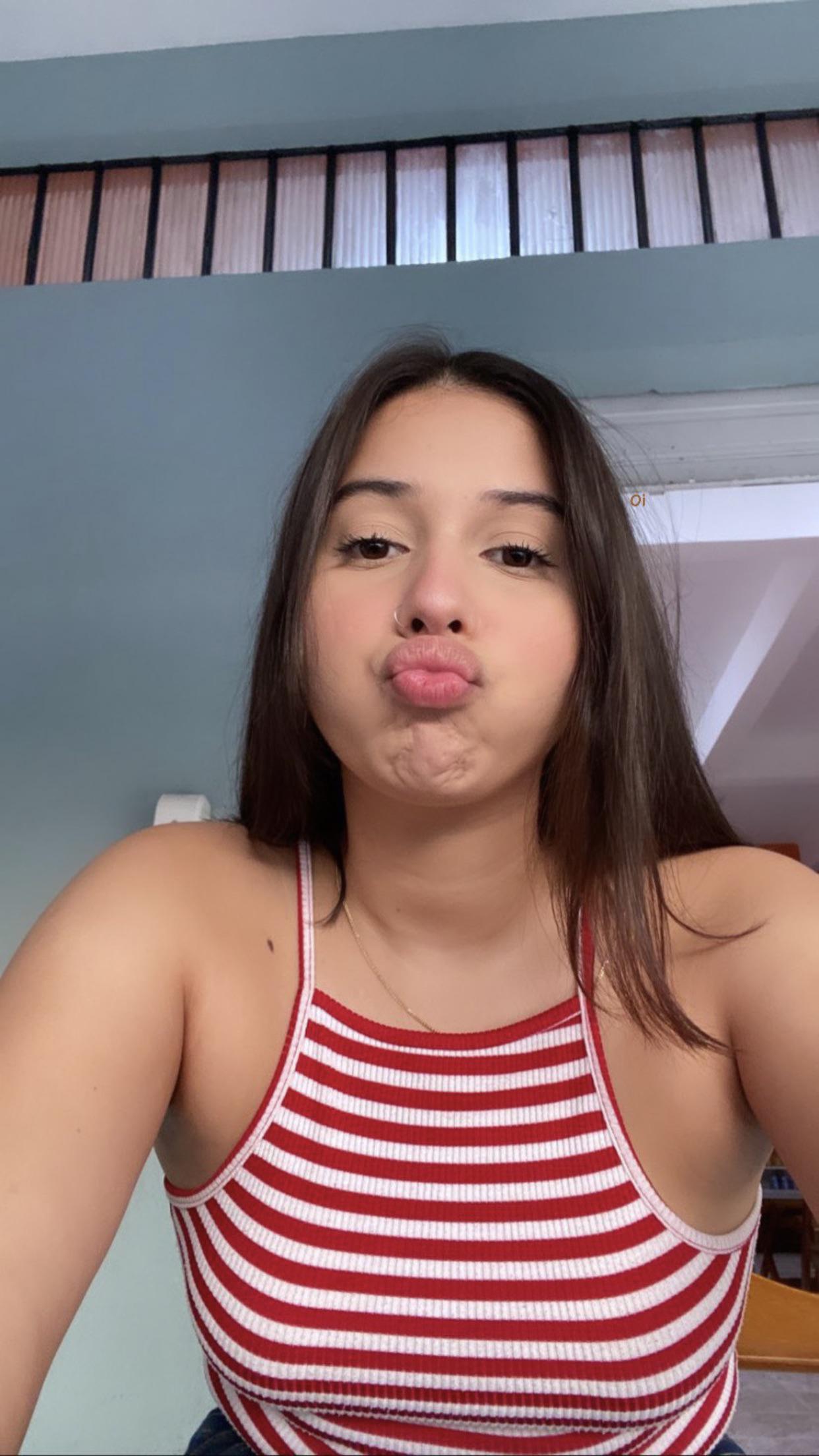 Perfect lips | Scrolller