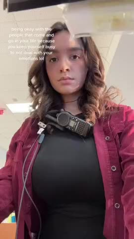 Perfect waist to tits ratio | Scrolller