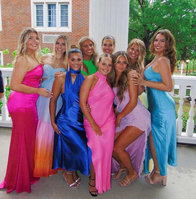 pick your formal date | Scrolller