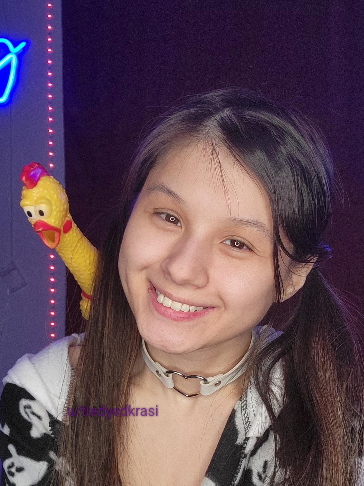 do you like my no makeup face | Scrolller