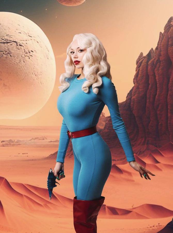 Pin Up Mommy Scrolller