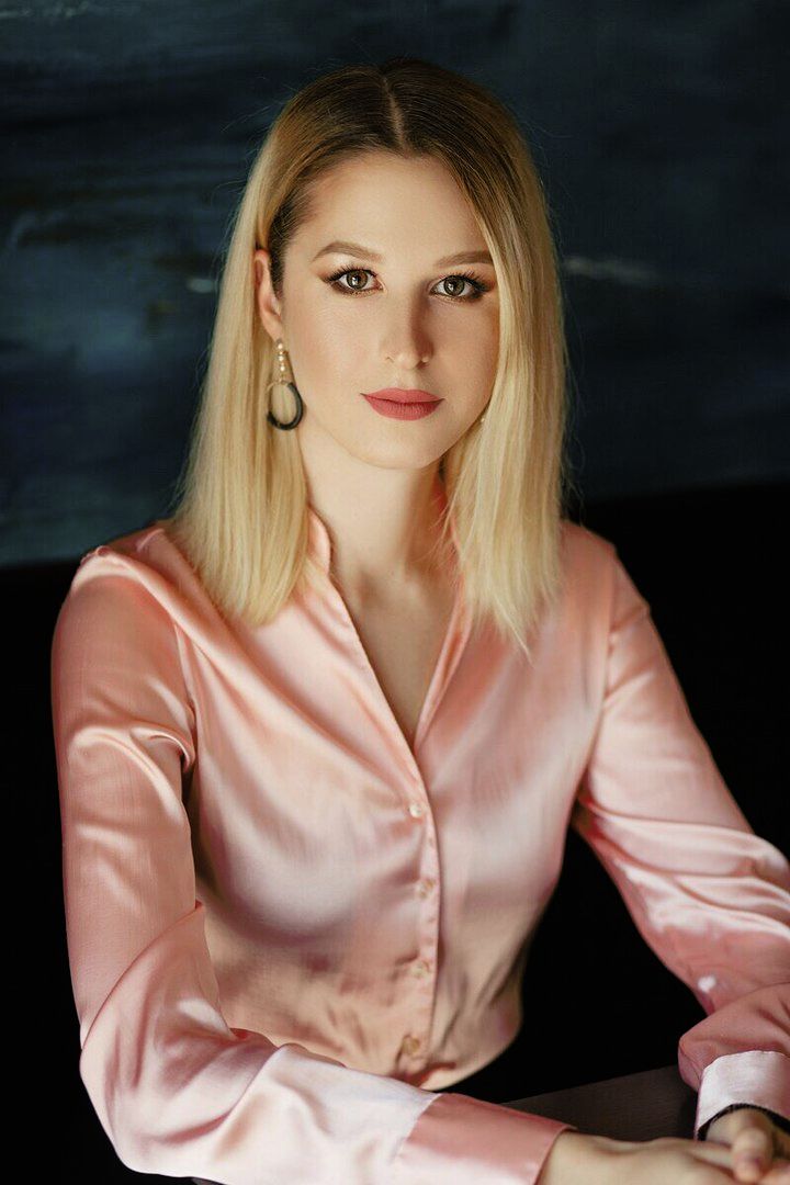 Pink satin blouse | Scrolller