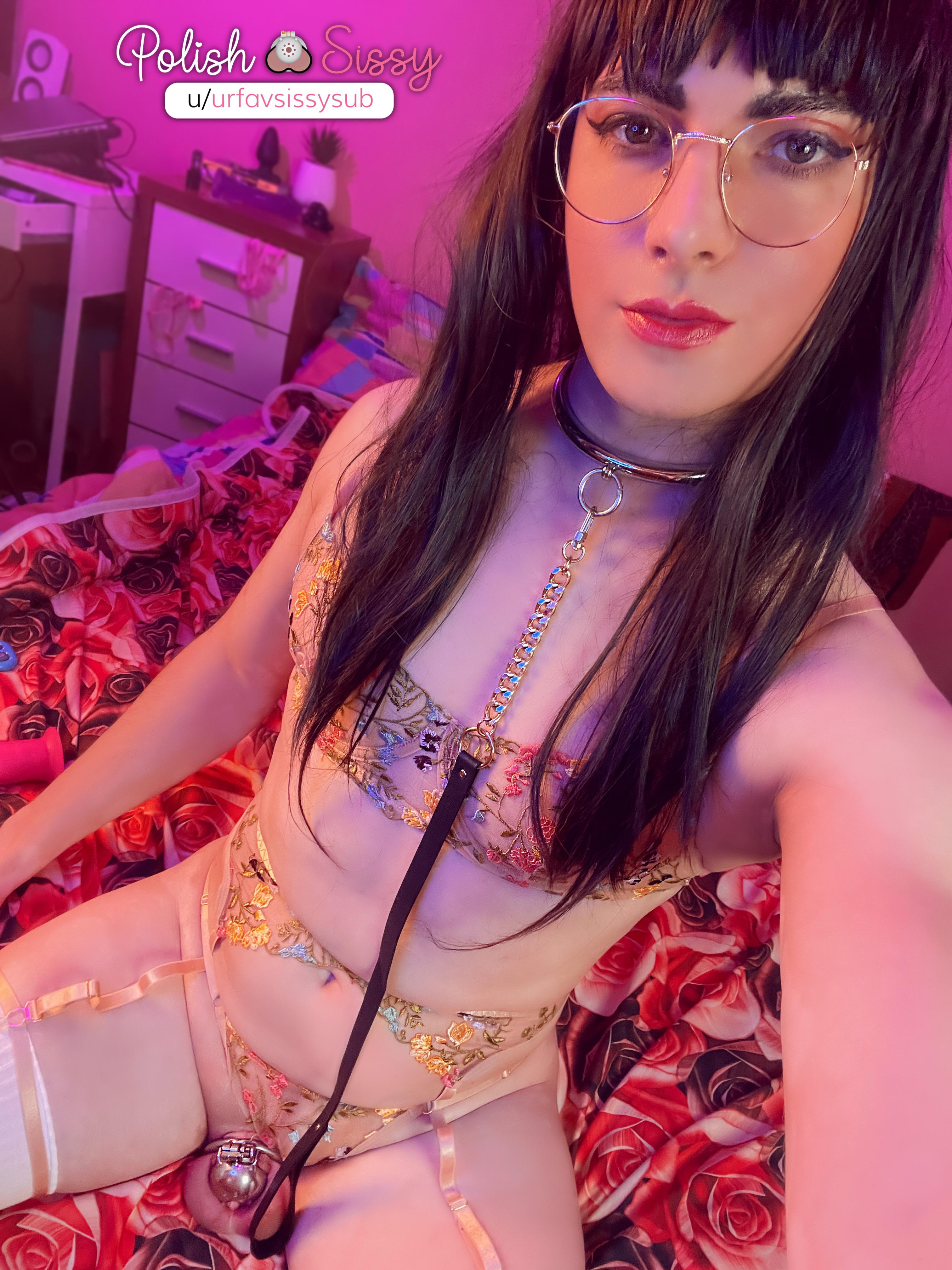 Poles make the best Sissies | Scrolller