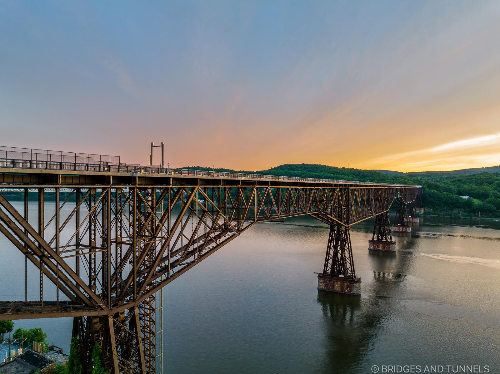 Poughkeepsie-Highland Railroad Bridge, Poughkeepsie, NY [OC][1600×1198] | Scrolller