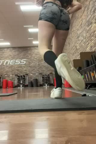 POV: I squat on you | Scrolller