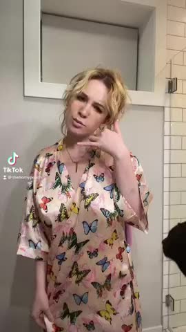 POV ur trying to call me | Scrolller