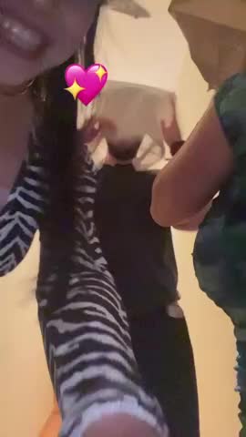 Pranking the delivery guy | Scrolller