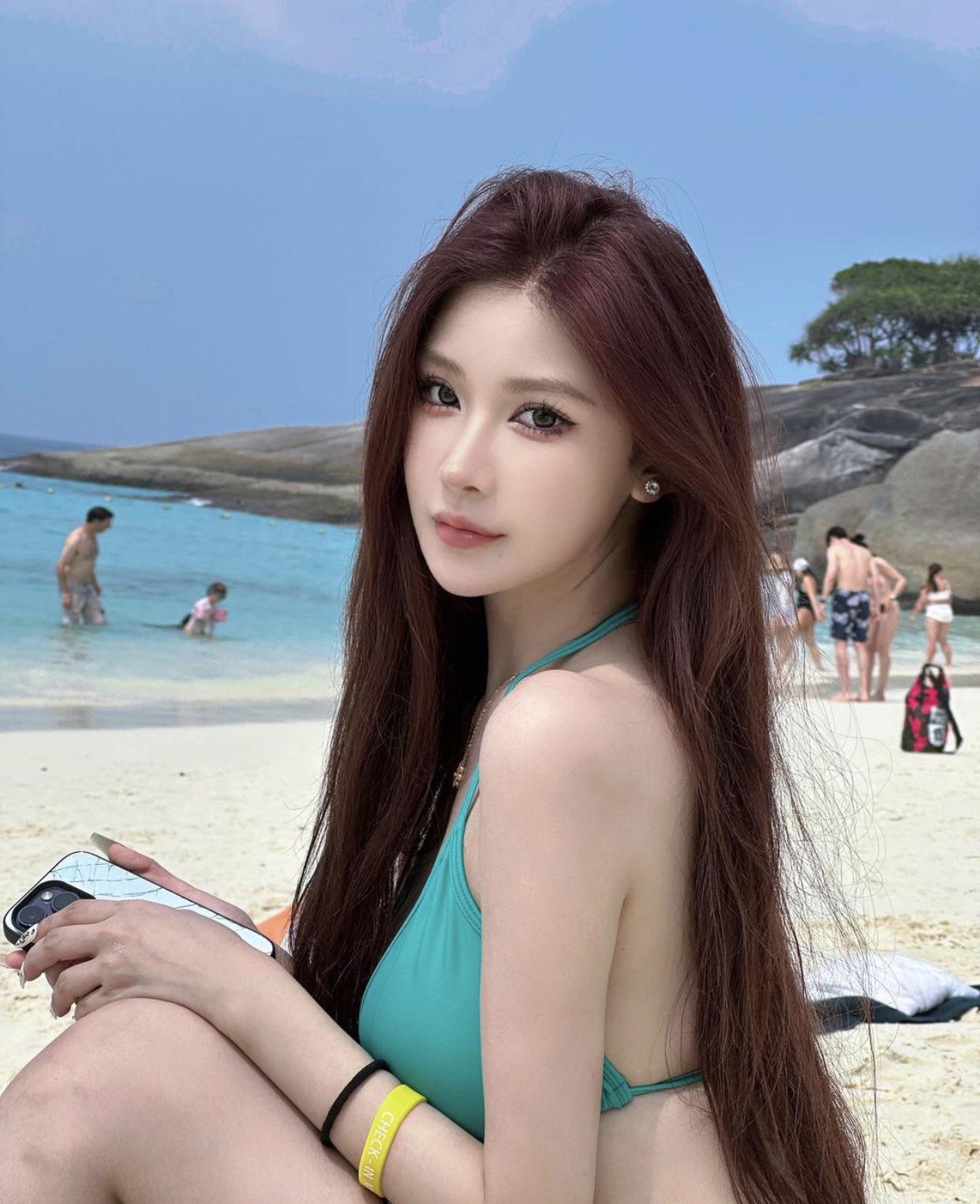 Pretty eyes | Scrolller