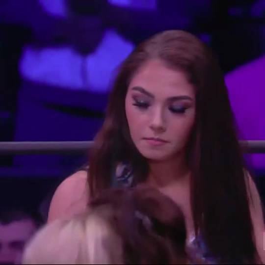 Pretty Lady | Scrolller