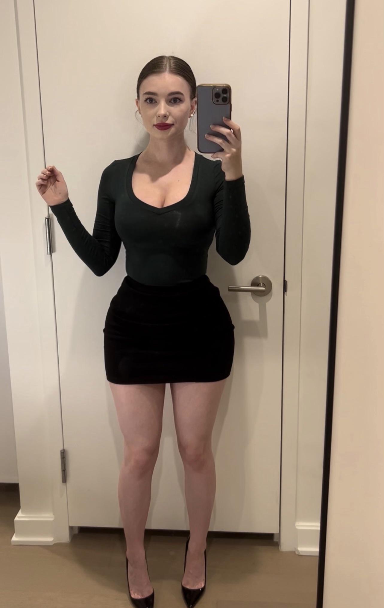 Professional eye candy | Scrolller