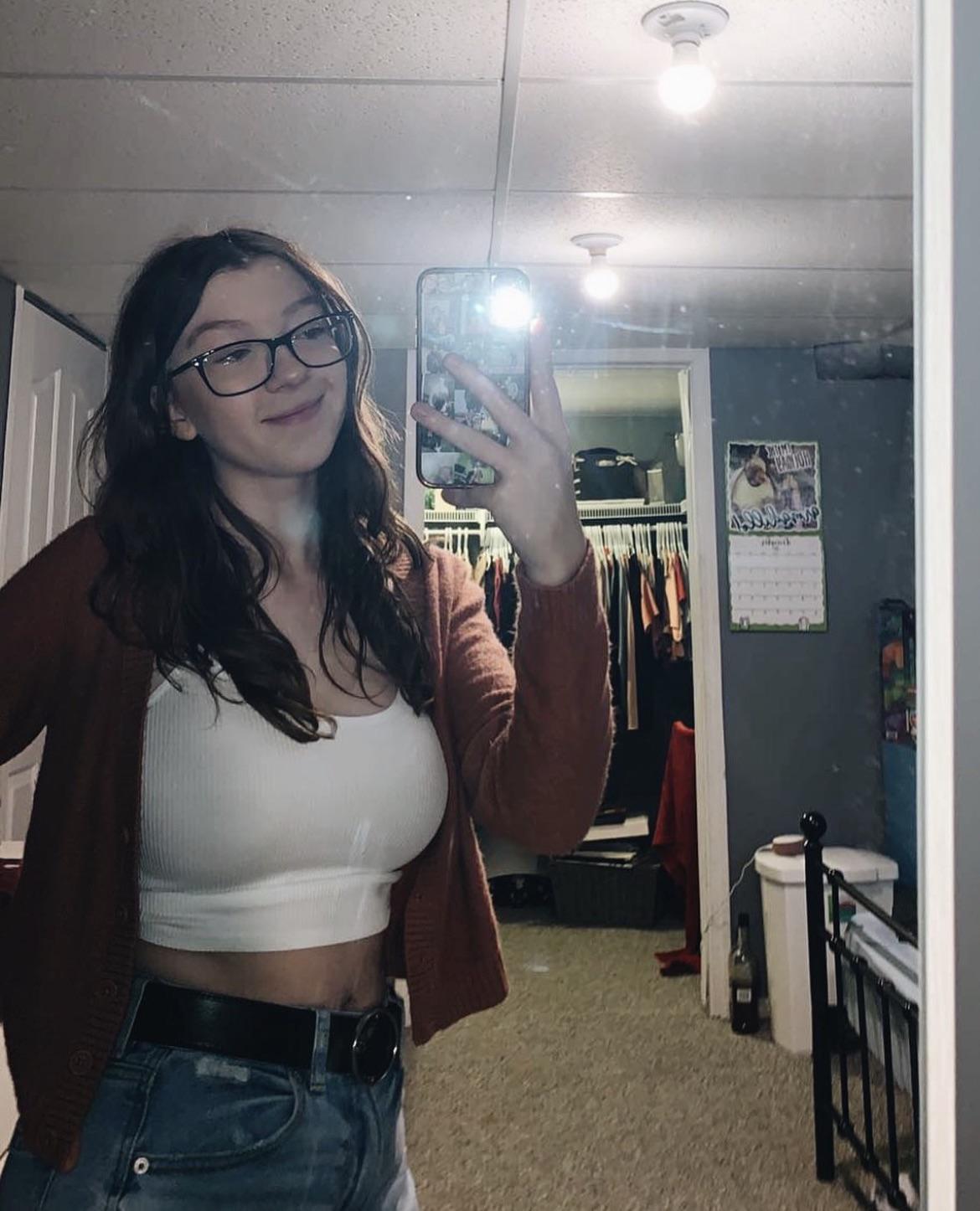 Good luck hiding those. | Scrolller