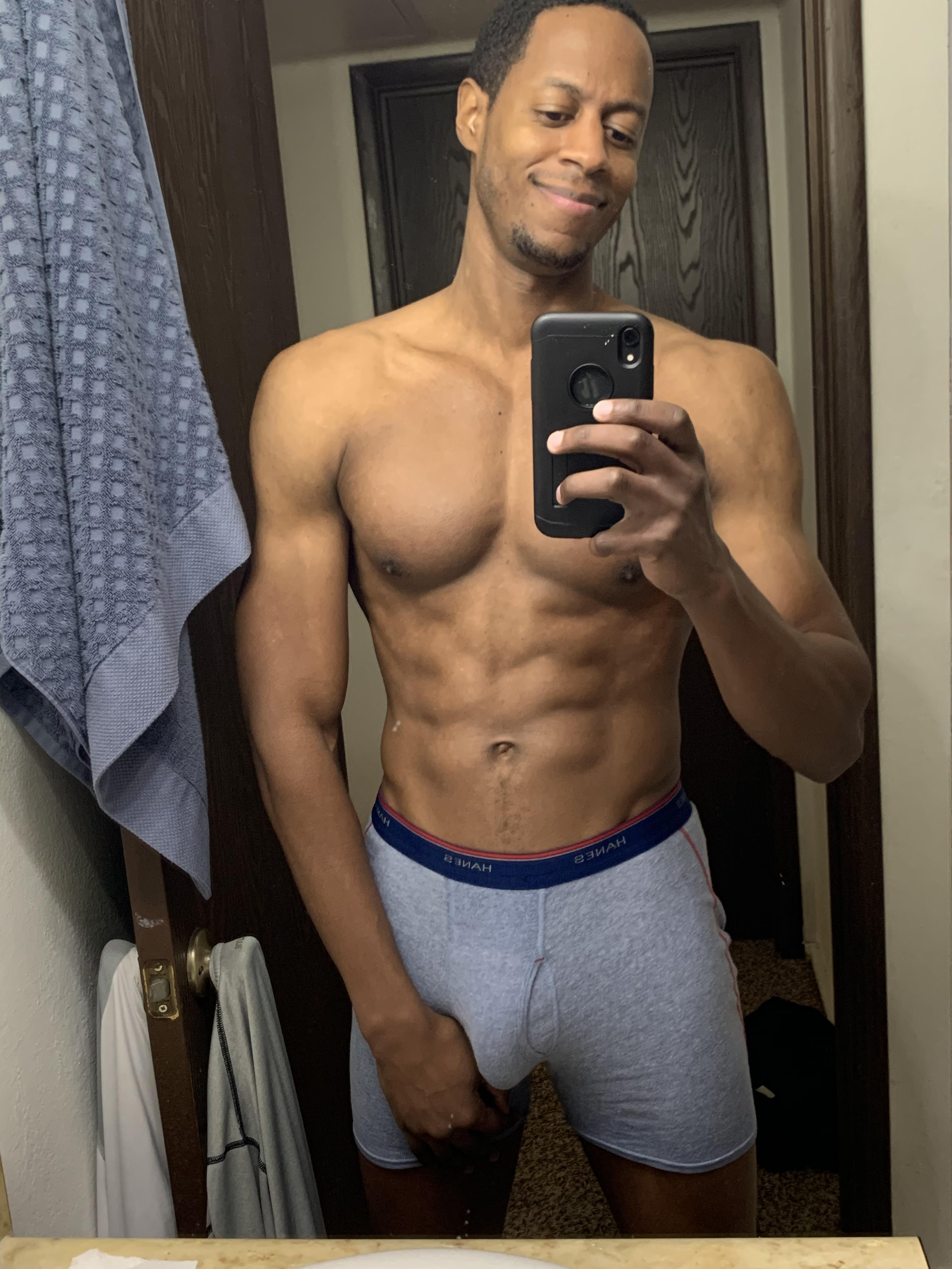 Quick mirror selfie | Scrolller