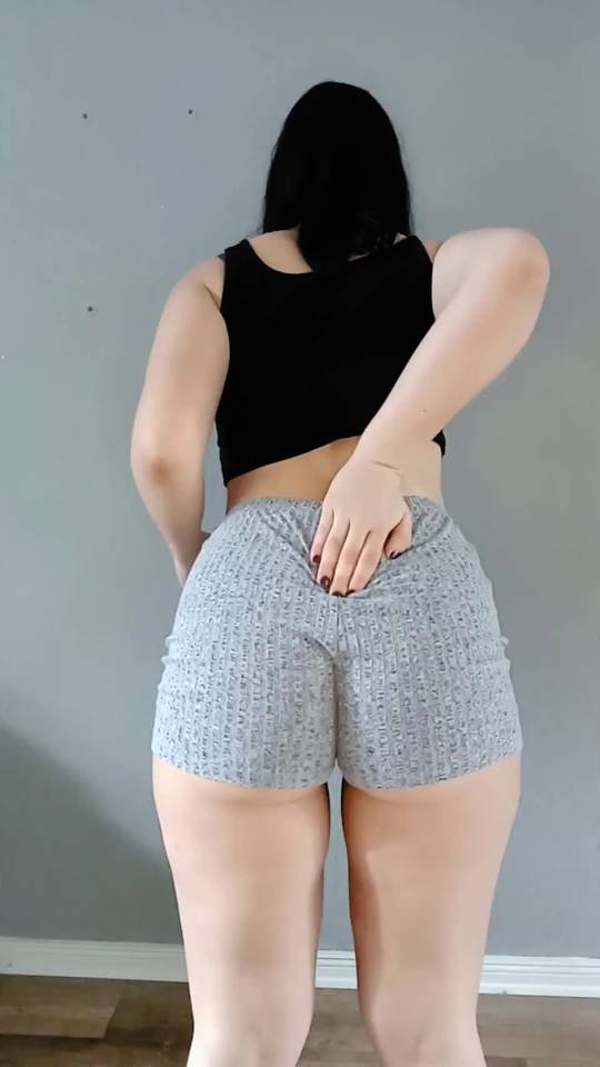 Ready to cum on my fat ass? | Scrolller