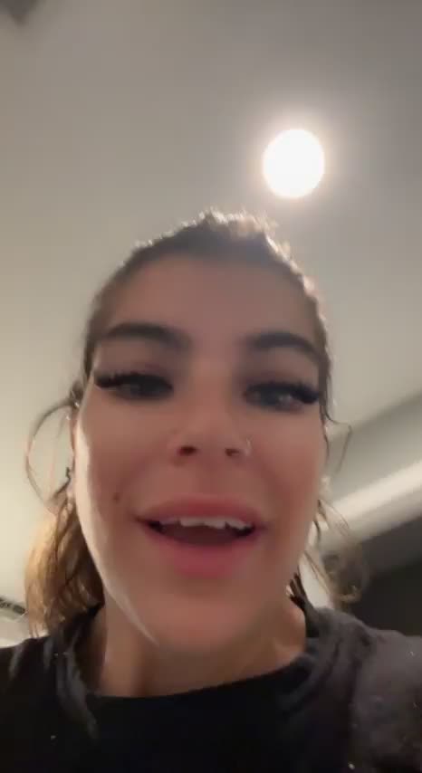 Rear view desperation | Scrolller