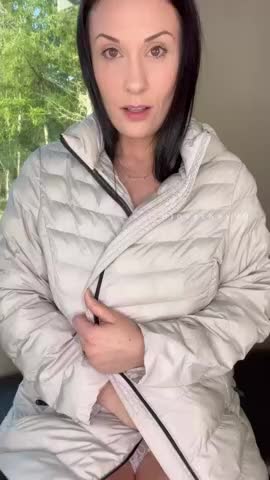 Revealing in 1.. 2.. 3 😈 | Scrolller