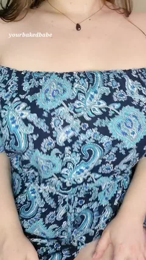 Revealing my natural full titties (Titty Drop) | Scrolller