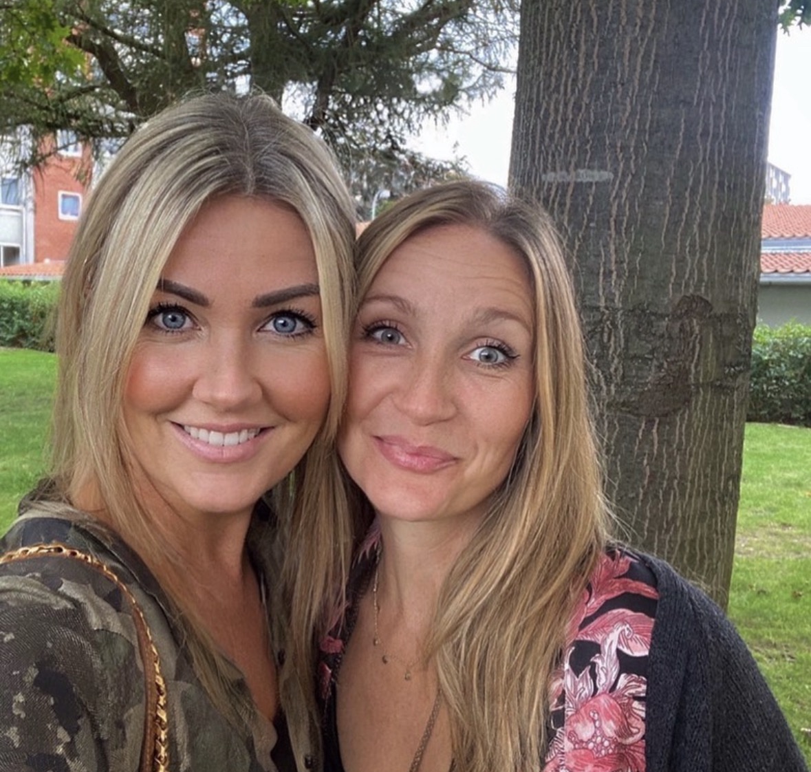 Right or Left | Scrolller