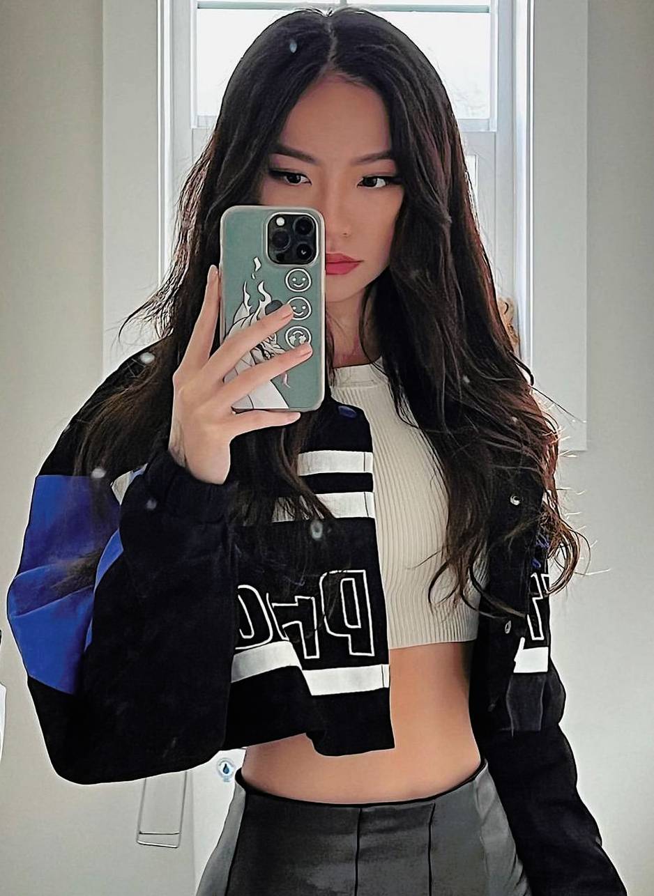 Satisfying selfie | Scrolller