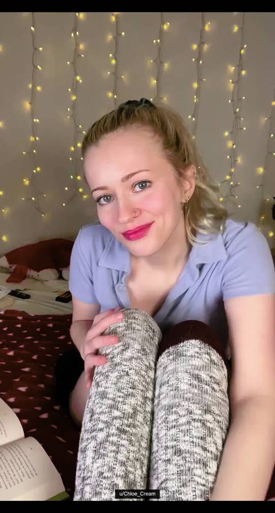 Schoolgirl masturbation | Scrolller