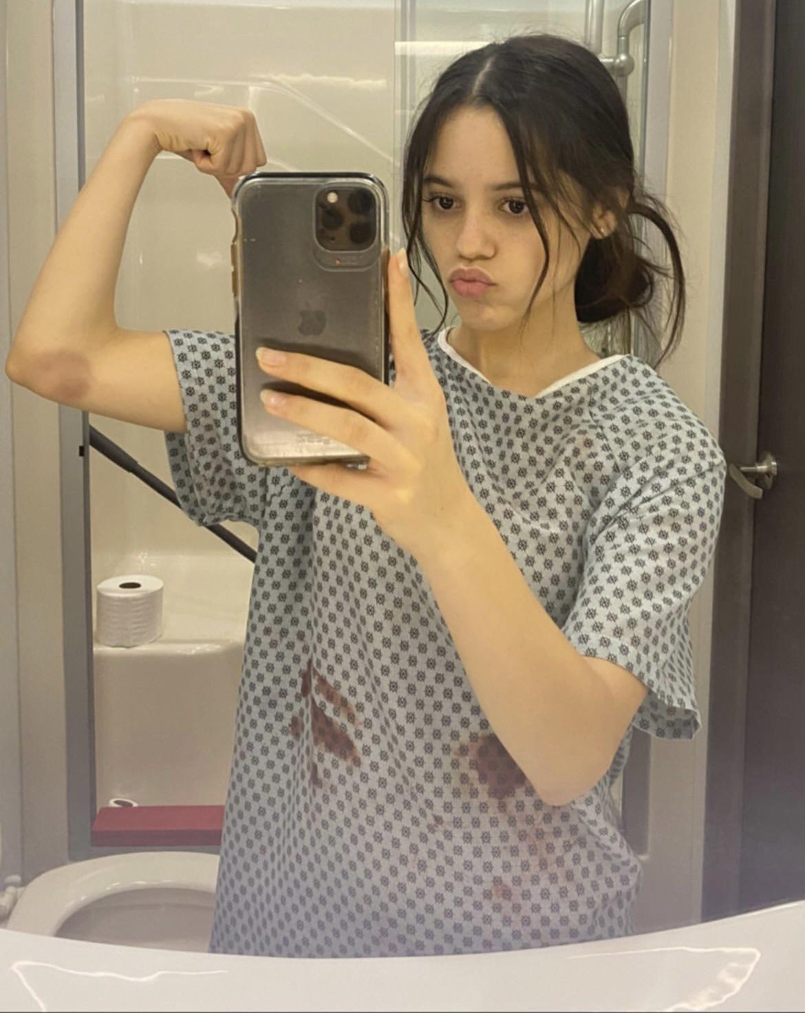 Scream BTS mirror selfie | Scrolller