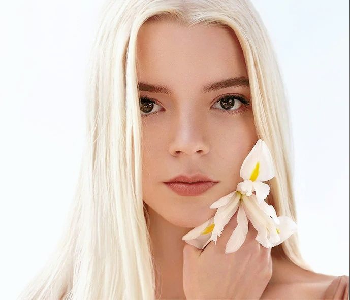 Secret admirer | Scrolller