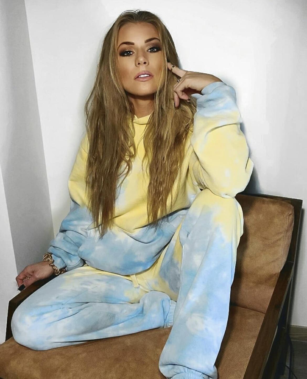 Set break | Scrolller