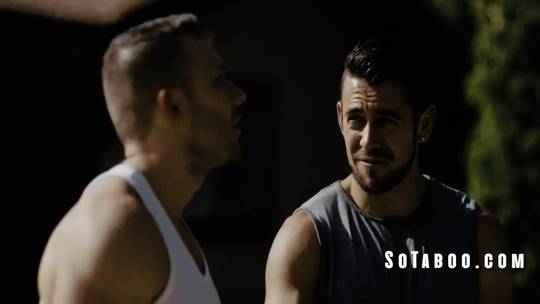 Sharing my mum with my bestie | Scrolller