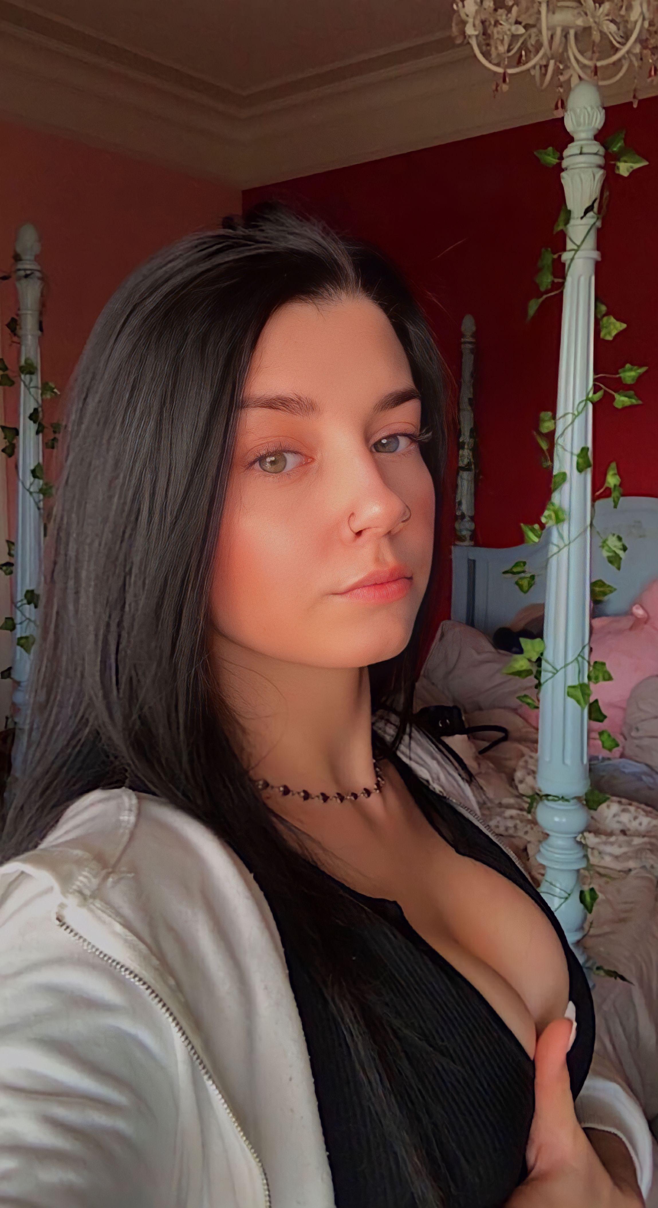 She’s got that look again. | Scrolller