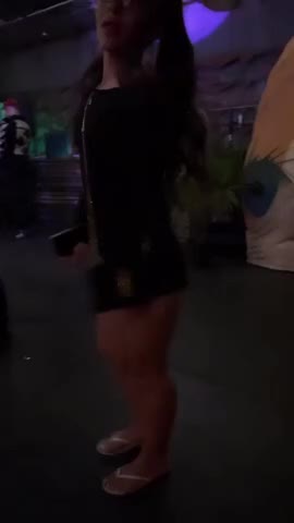 She's a whole vibe... | Scrolller