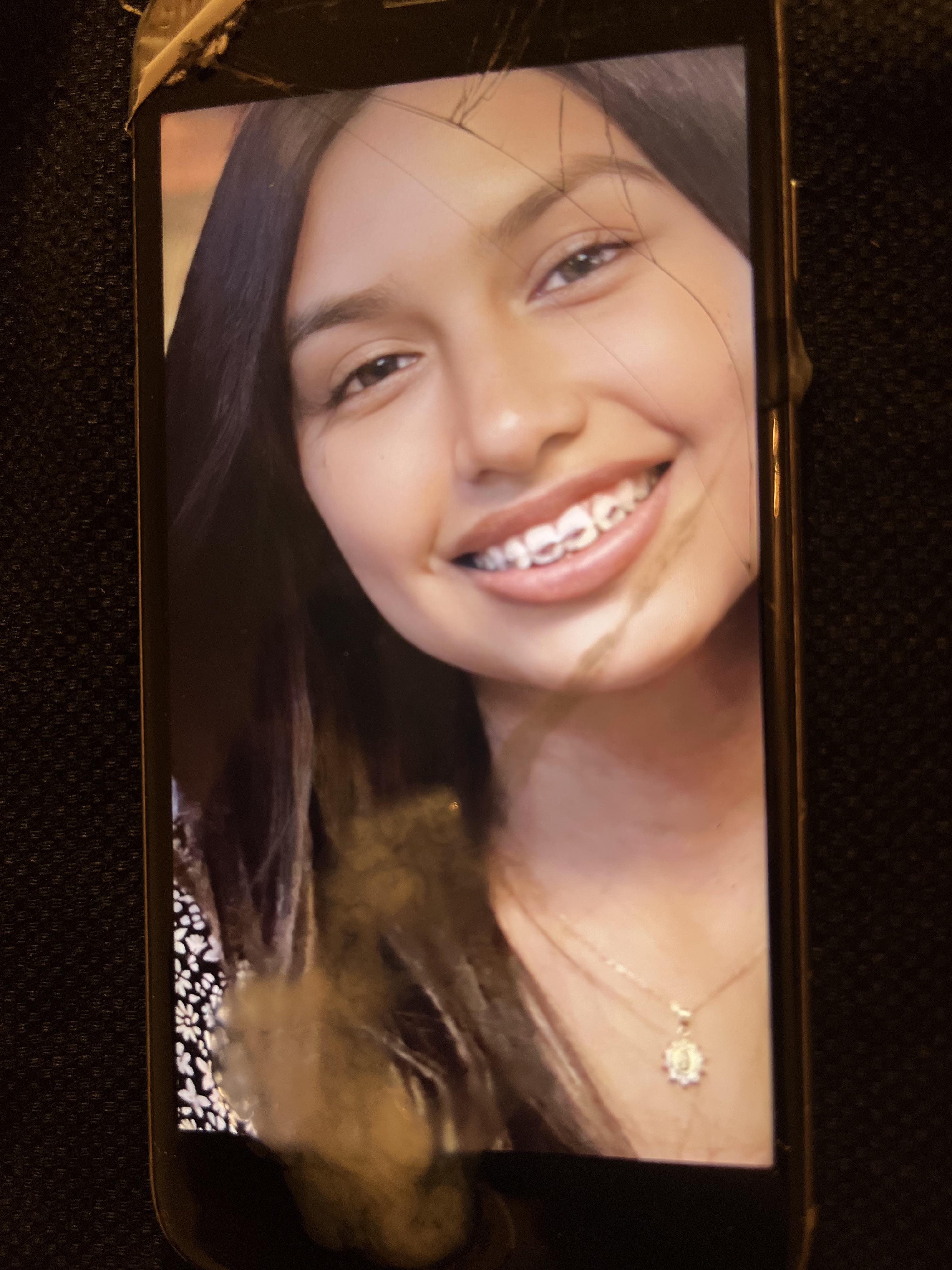 Shes so hot | Scrolller